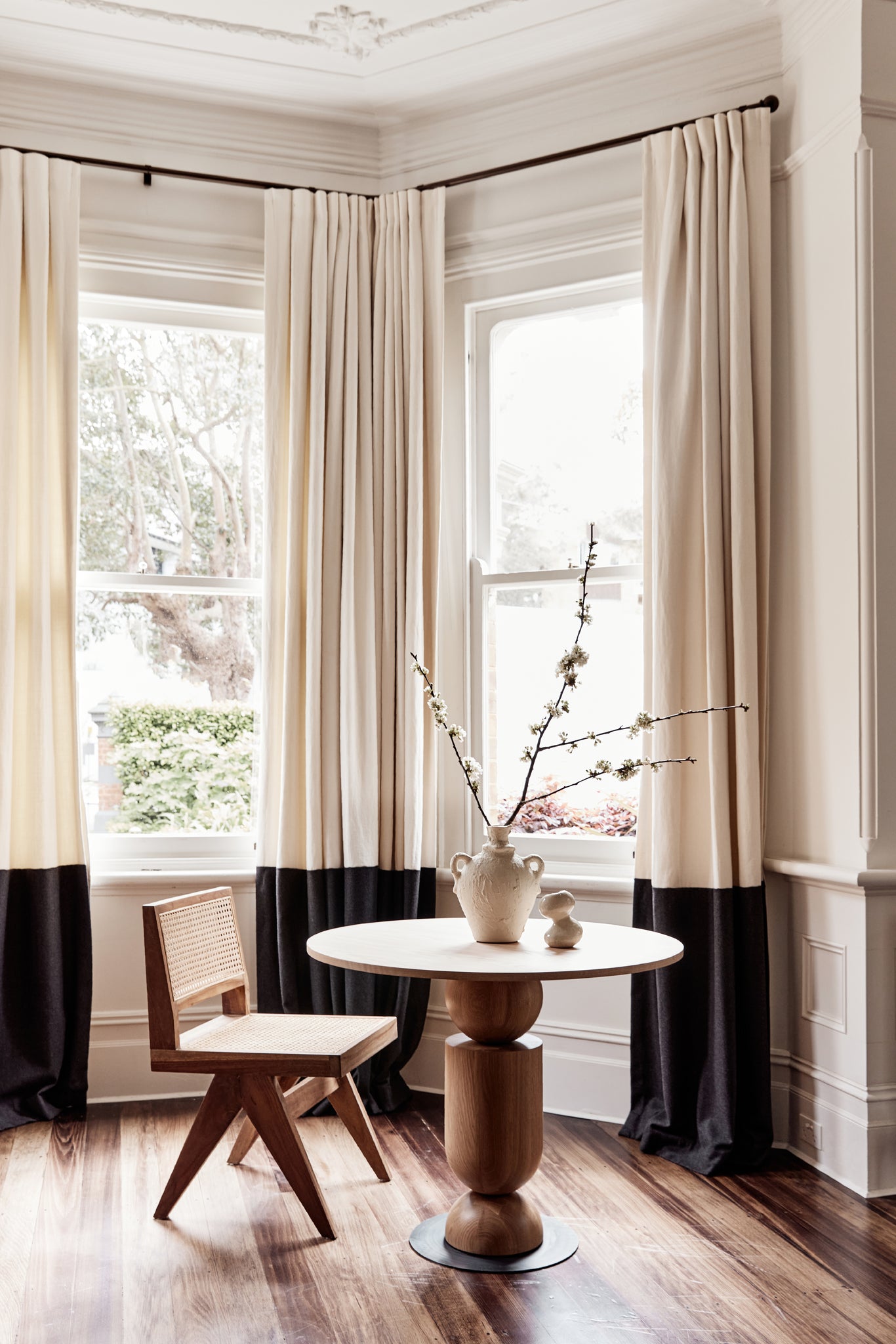 Sphere Console | Hegi Design House