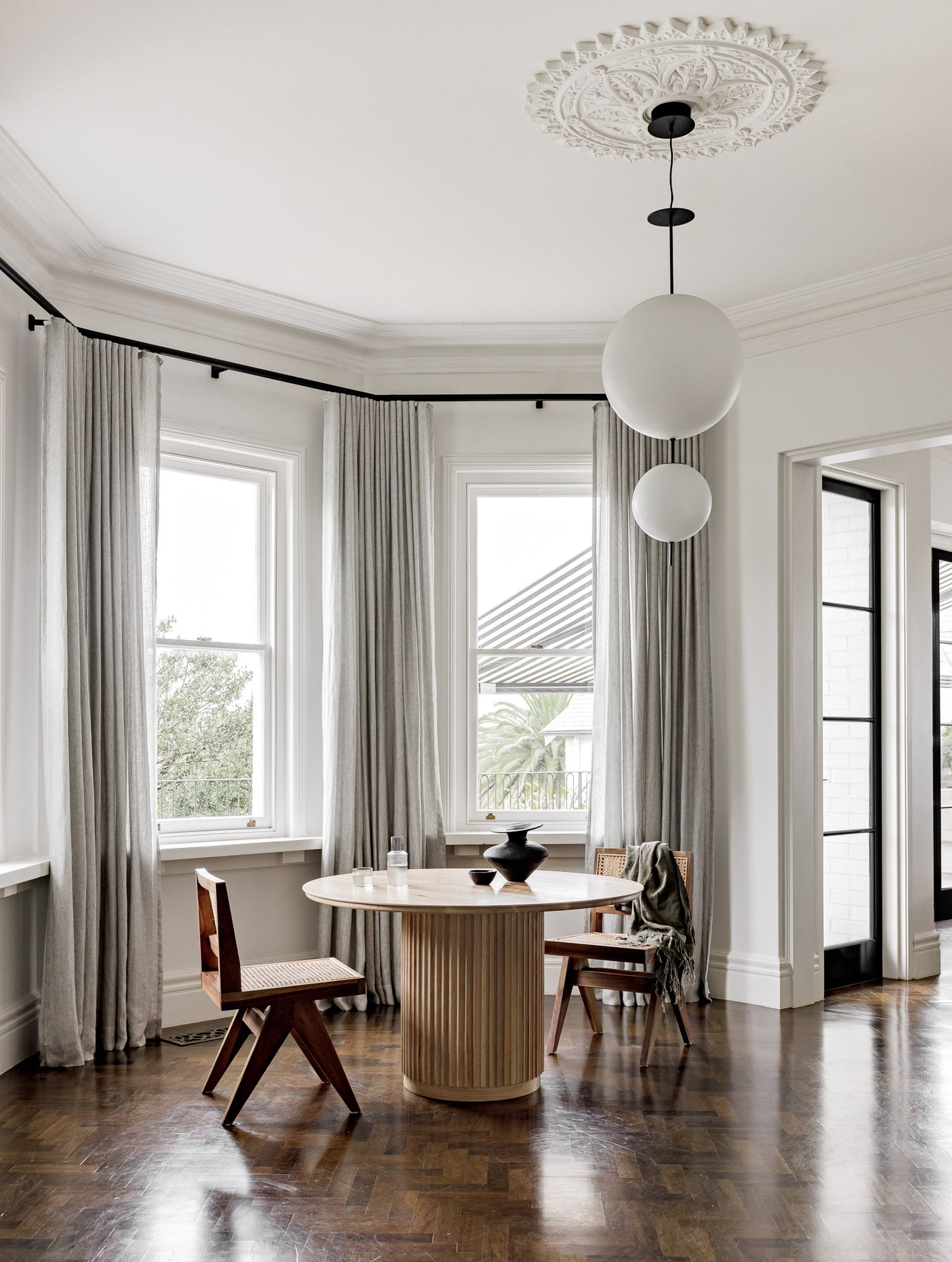 Underline Table Single – Only 20 Editions | HEGI Design House – Hegi ...